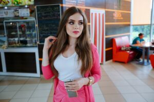 Behind the Screen: The Inspiring Journey of Sarapbabe